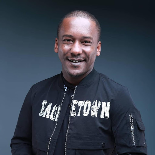 Mike Mondo to men: Stay clear of delivery room