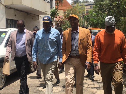 Armed plainclothes police will be treated as thugs – Azimio