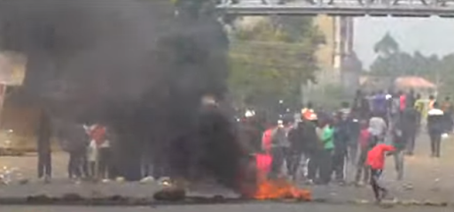 Migori protesters light fire, block road as demos begin