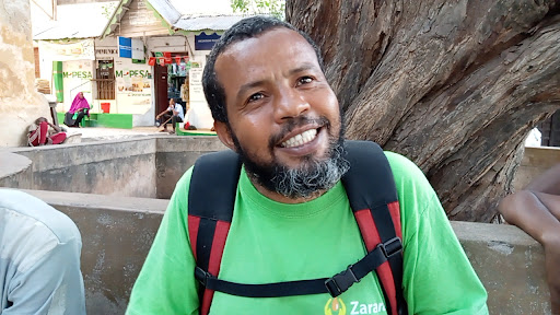 Renowned Lamu journalist Bargash dies after hotel fall