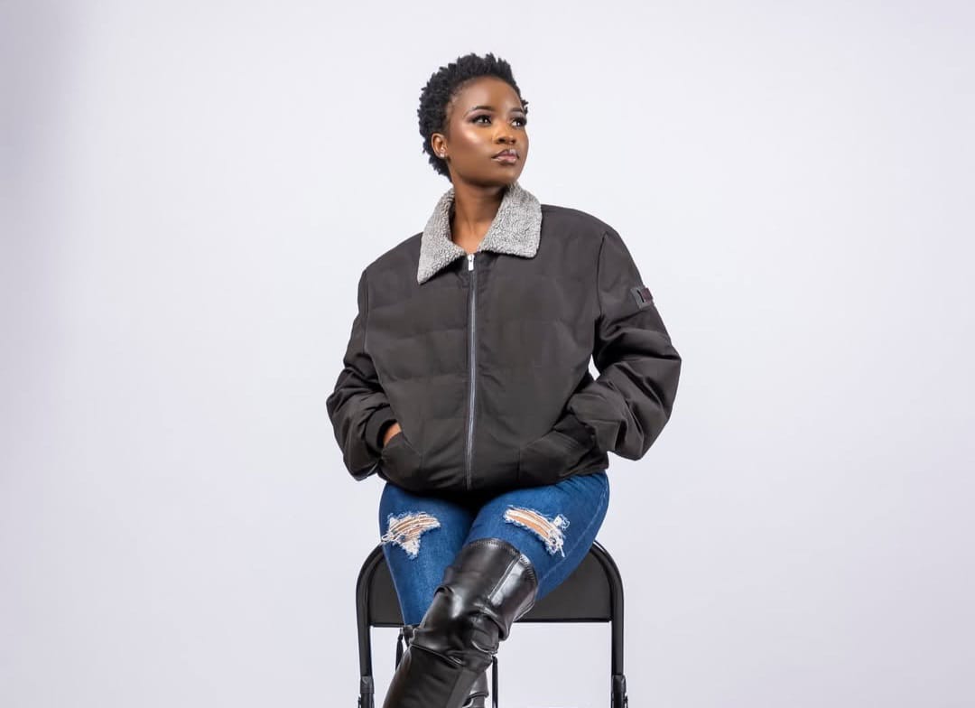 “Naona wapenda mapenzi” Noela Toywa amjibu shabiki